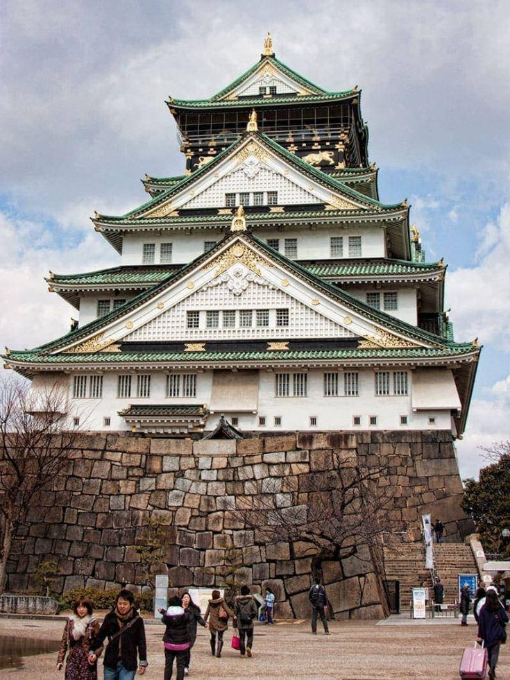 Osaka Castle - a Samurai past and stunning gardens