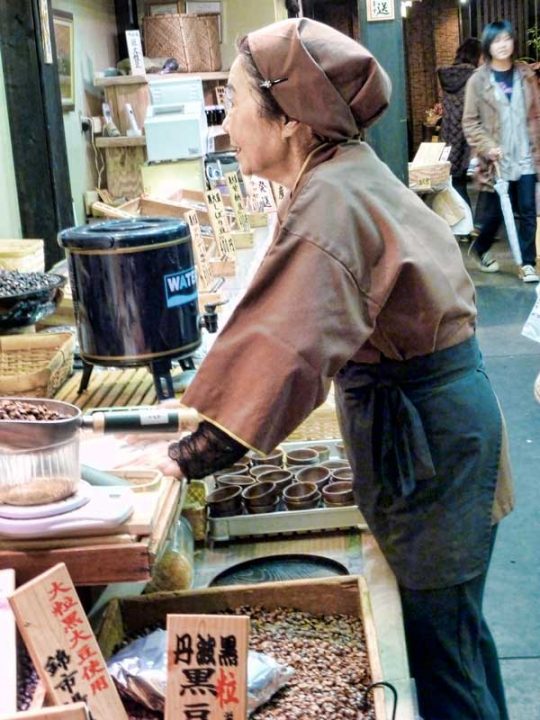 Discover delicious Nishiki Market, Kyoto