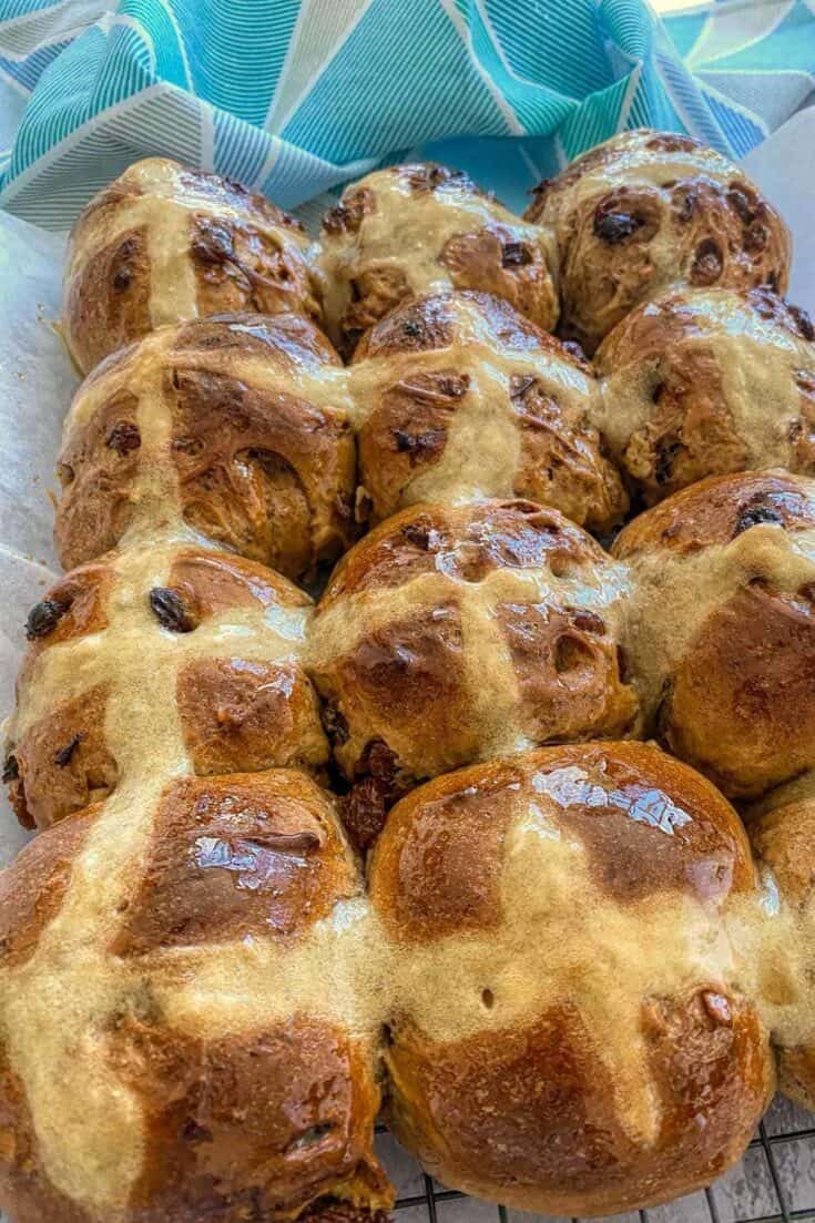 Traditional hot cross buns